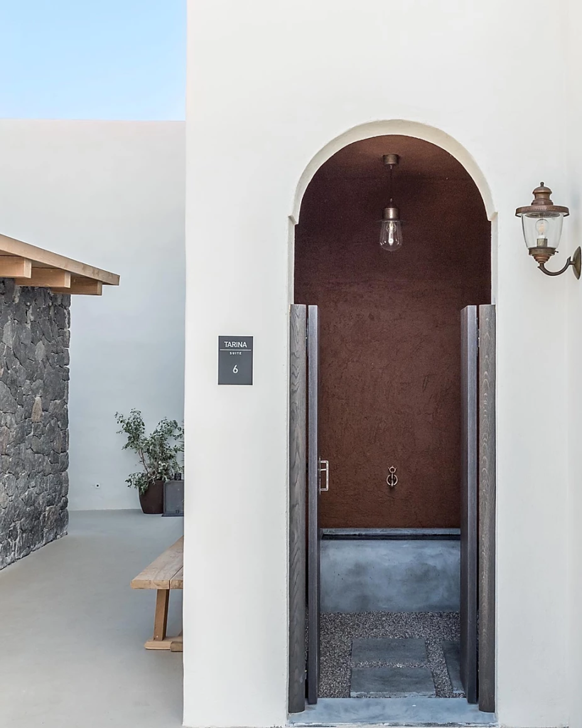 Hotel signage ideas that will highlight your property in the best way ...