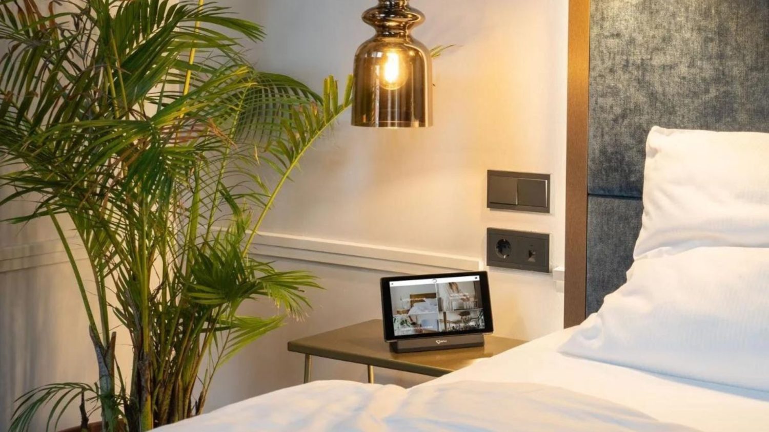 In-Room Tablets with a Performance-based Pricing: We dive into SuitePad ...